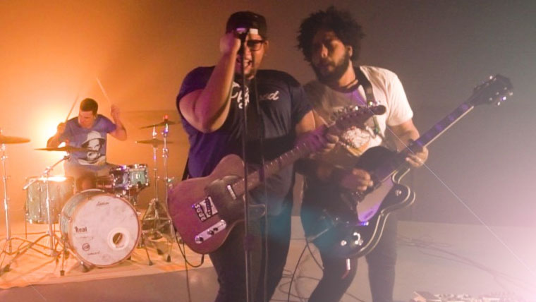 Com feat. rapper Lito Atalaia, Banda Khorus lança releitura de “A Voz ...